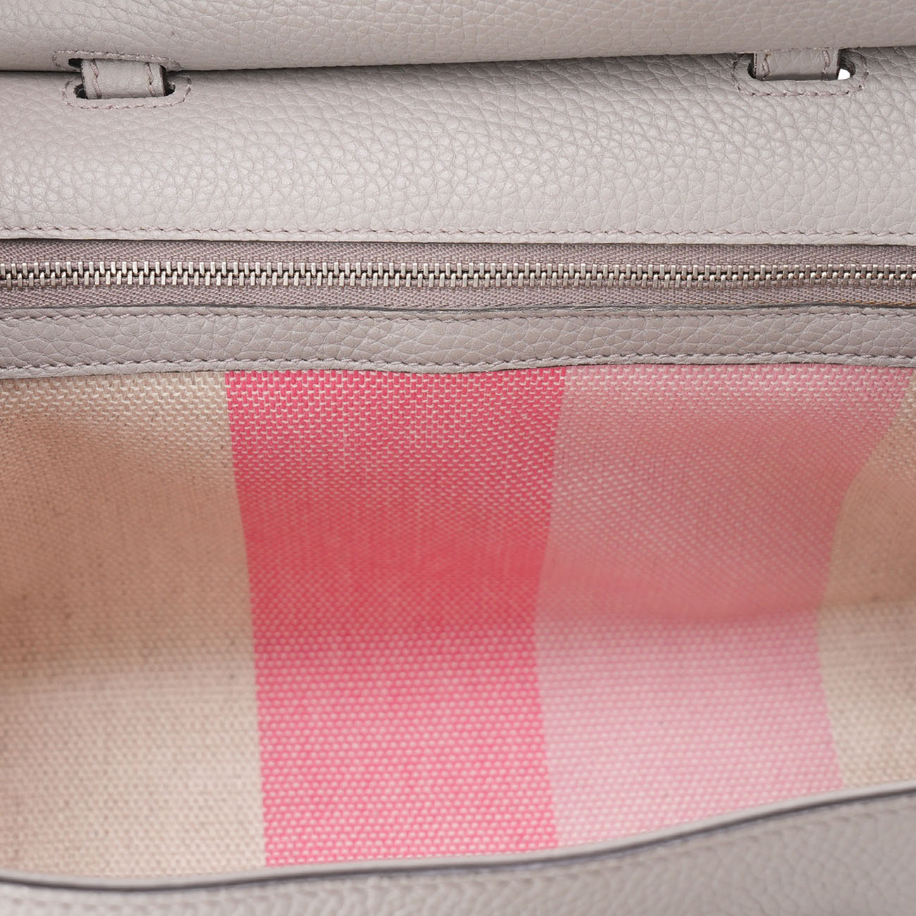 신품급 중고명품 캉카스백화점